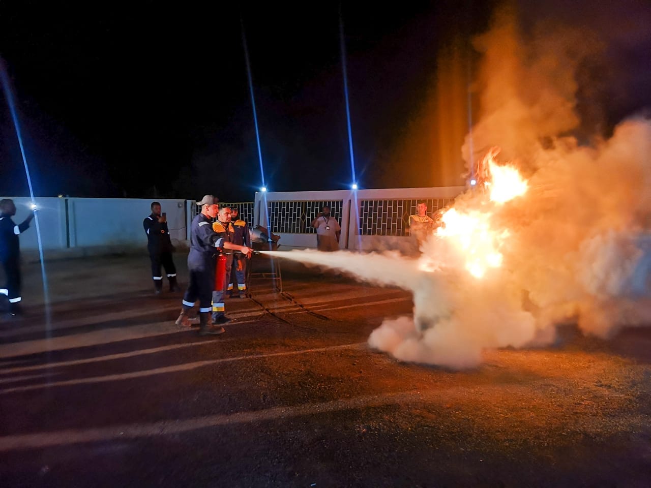 Firefighting team of the Awainat office successfully completed the ...