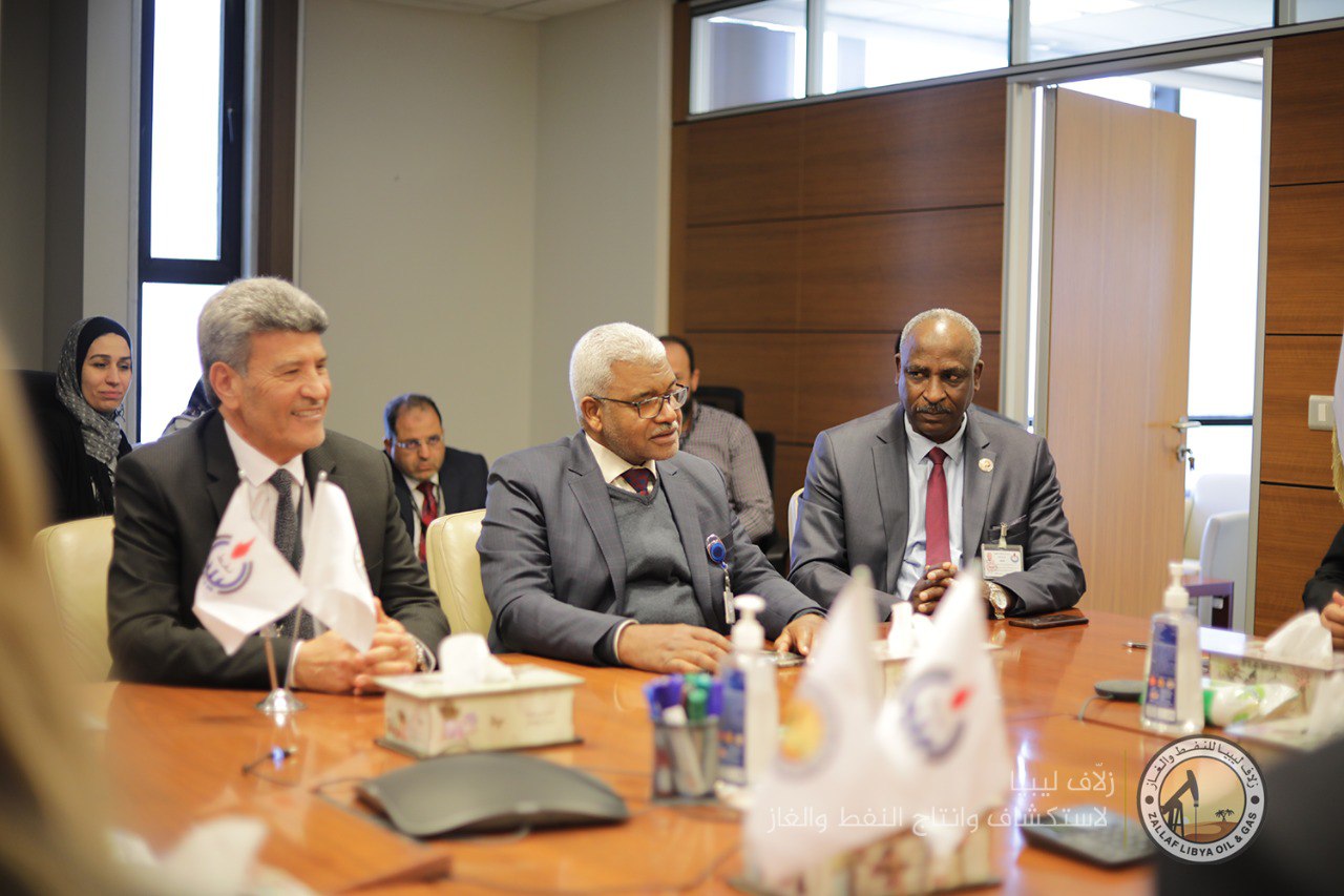 Zallaf and Honeywell-UOP Sign the contract to begin construction of the ...